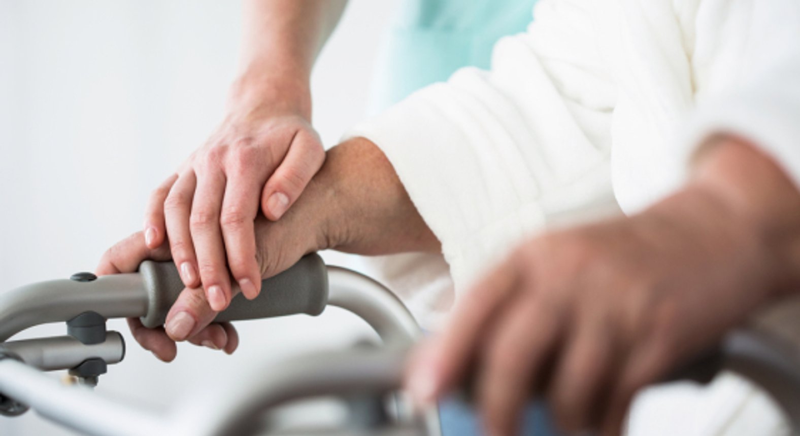 Dr. Barbara Pischinger - Stürze und Gangunsicherheiten | Neurologin in ...