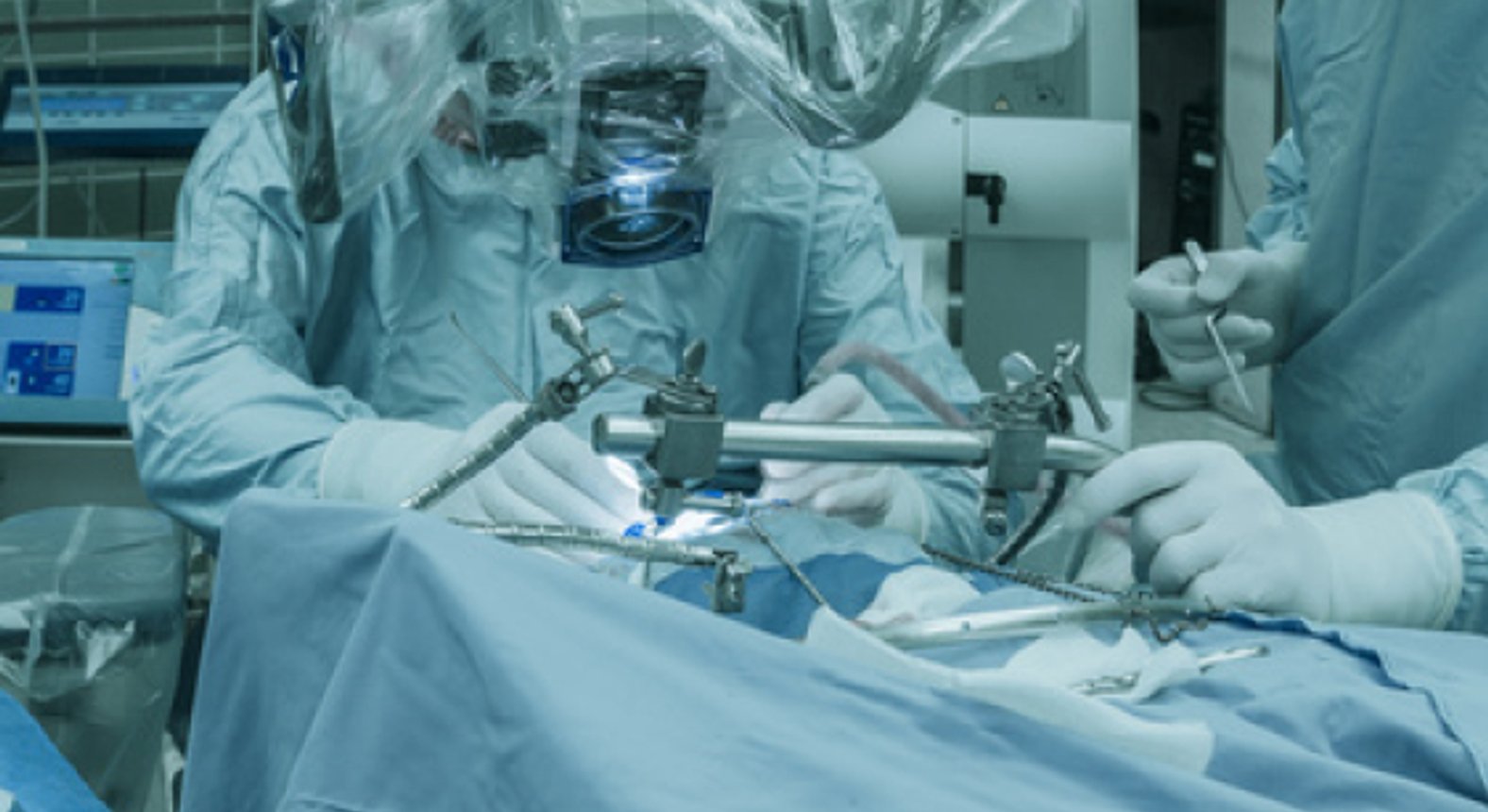 OA Dr. med. Nazem Atassi - Operationen bei degenerativen Erkrankungen ...