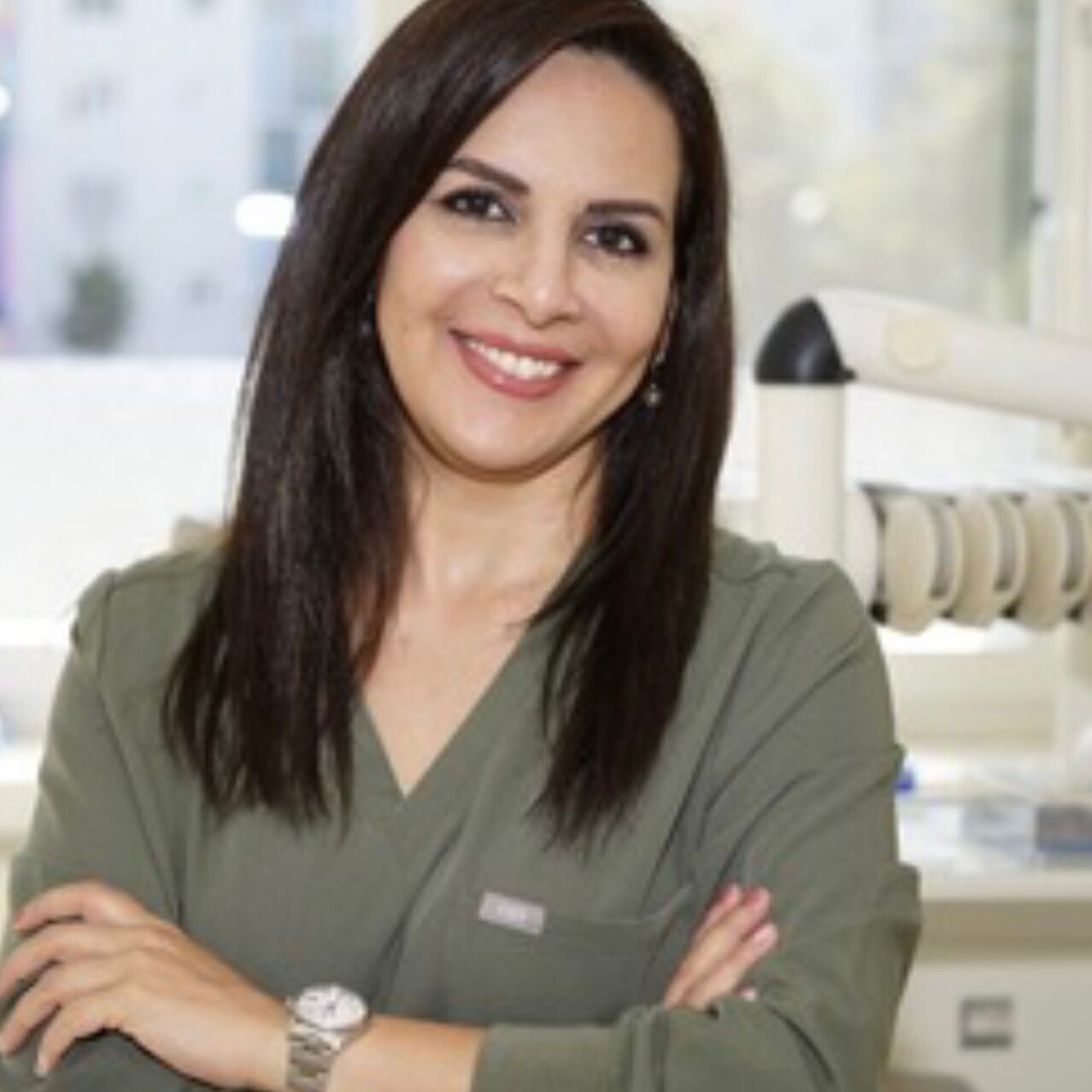 Dr. med. Bahar Pishan, MClindent Periodontology and Implantology ...