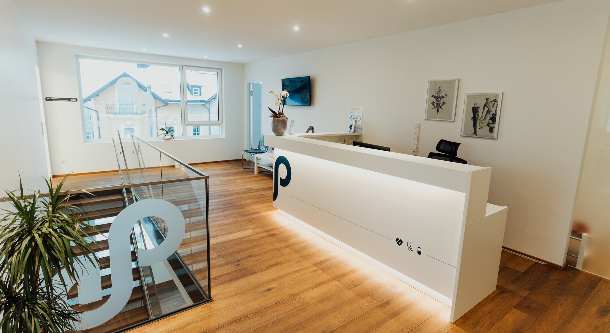 OA Dr. Gerhard L. Jansky - Praxis / Über uns | Kardiologe in 5020 ...