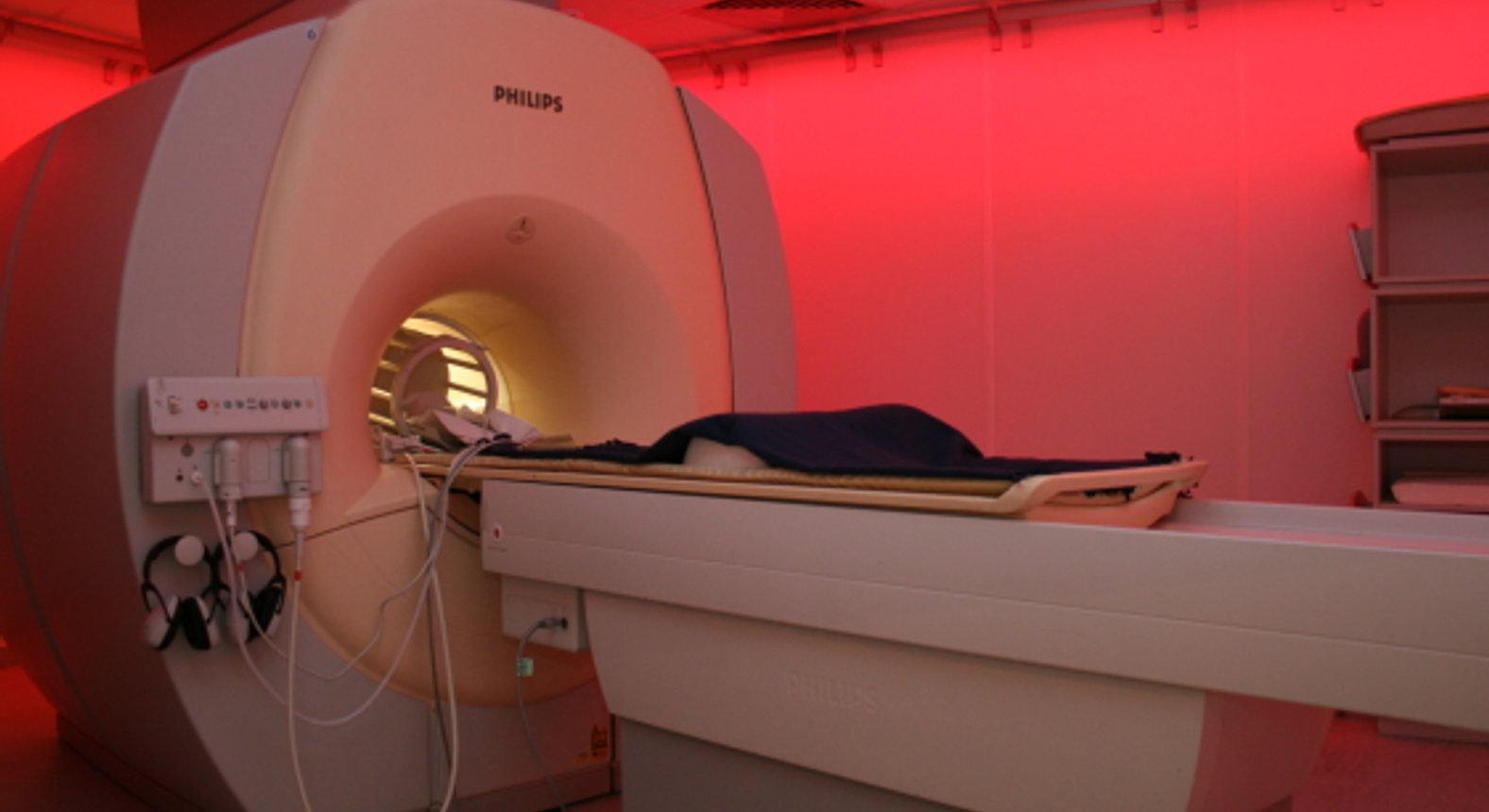 Dr. Friedrich Vorbeck - Magnetresonanztomographie - MRT | Radiologe in ...